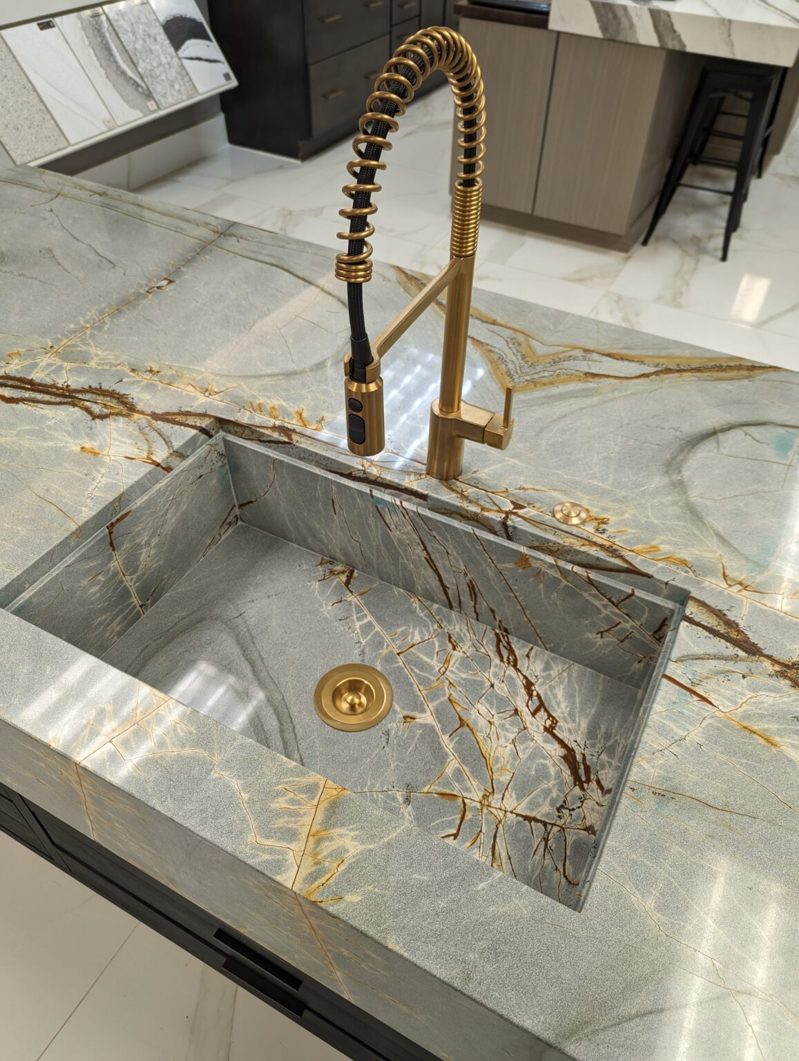 Sinks & Faucets | Chicagoland and Northwest Indiana | GMD Surfaces